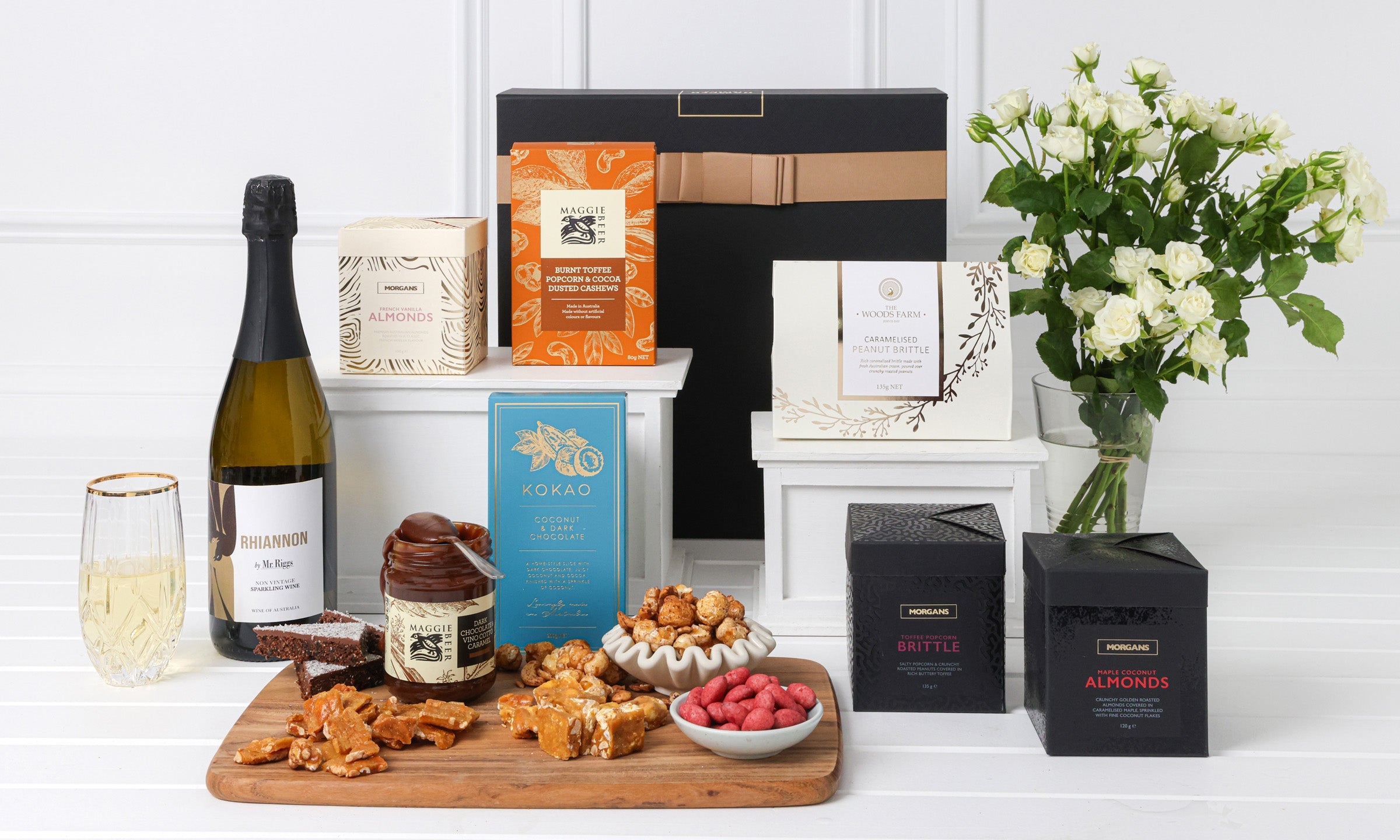 Sparkling & Sweet Bites Hamper｜The Hamper Emporium